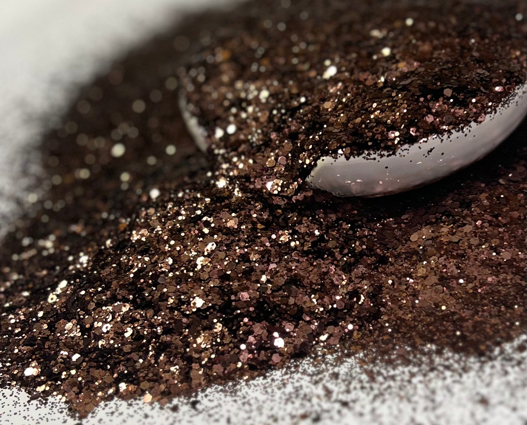 High Quality Pink Holographic Chunky Glitter for Epoxy Tumblers – Sassy ...